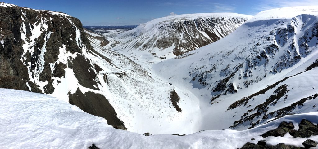 A Winter Tour of the IATNL Blow Me Down Mountain Trail - The IAT/SIA Council